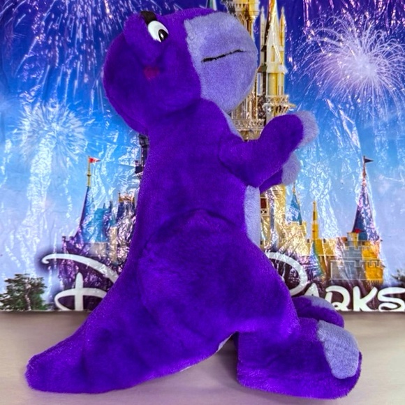 Disney | Toys | Universal Studios Land Before Time Vintage Chomper The ...